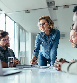 PEO Companies and 4 Advantages They Offer Small Employers